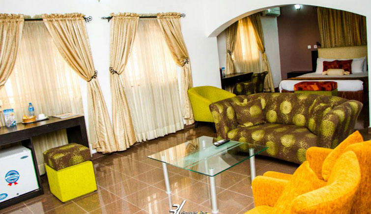 Suite (Ikeja) – Suru Express Hotel